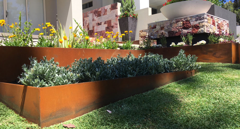 Formboss Steel Garden Edging for beautiful gardens